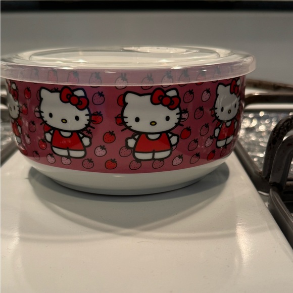 Hello Kitty | Dining | Hello Kitty Tupperware | Poshmark